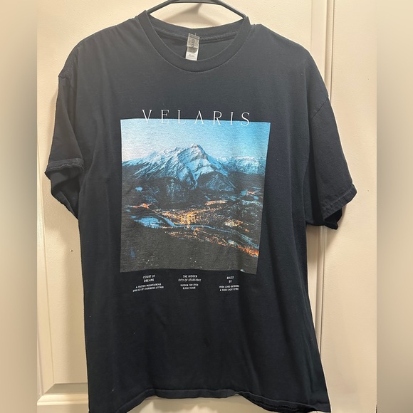 Gildan | Tops | Acotar Tshirt | Poshmark